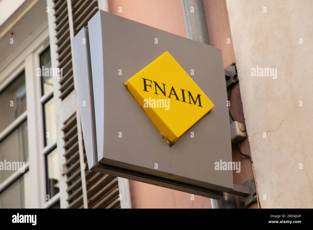 Bordeaux , Aquitaine France - 07 15 2023 : fnaim logo brand facade and ...