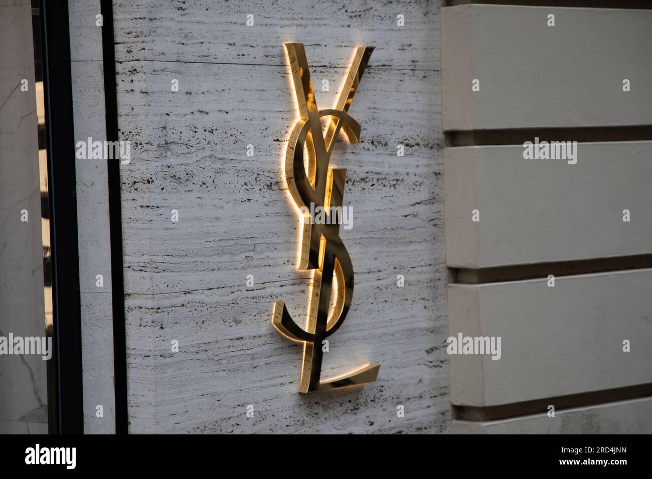 Ysl business logo hi-res stock photography and images - Alamy