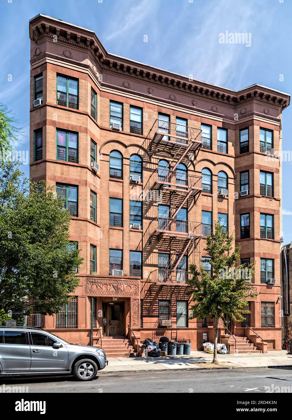 Bedford Stuyvesant: Brick-and-brownstone Ontario is a five-story twin ...