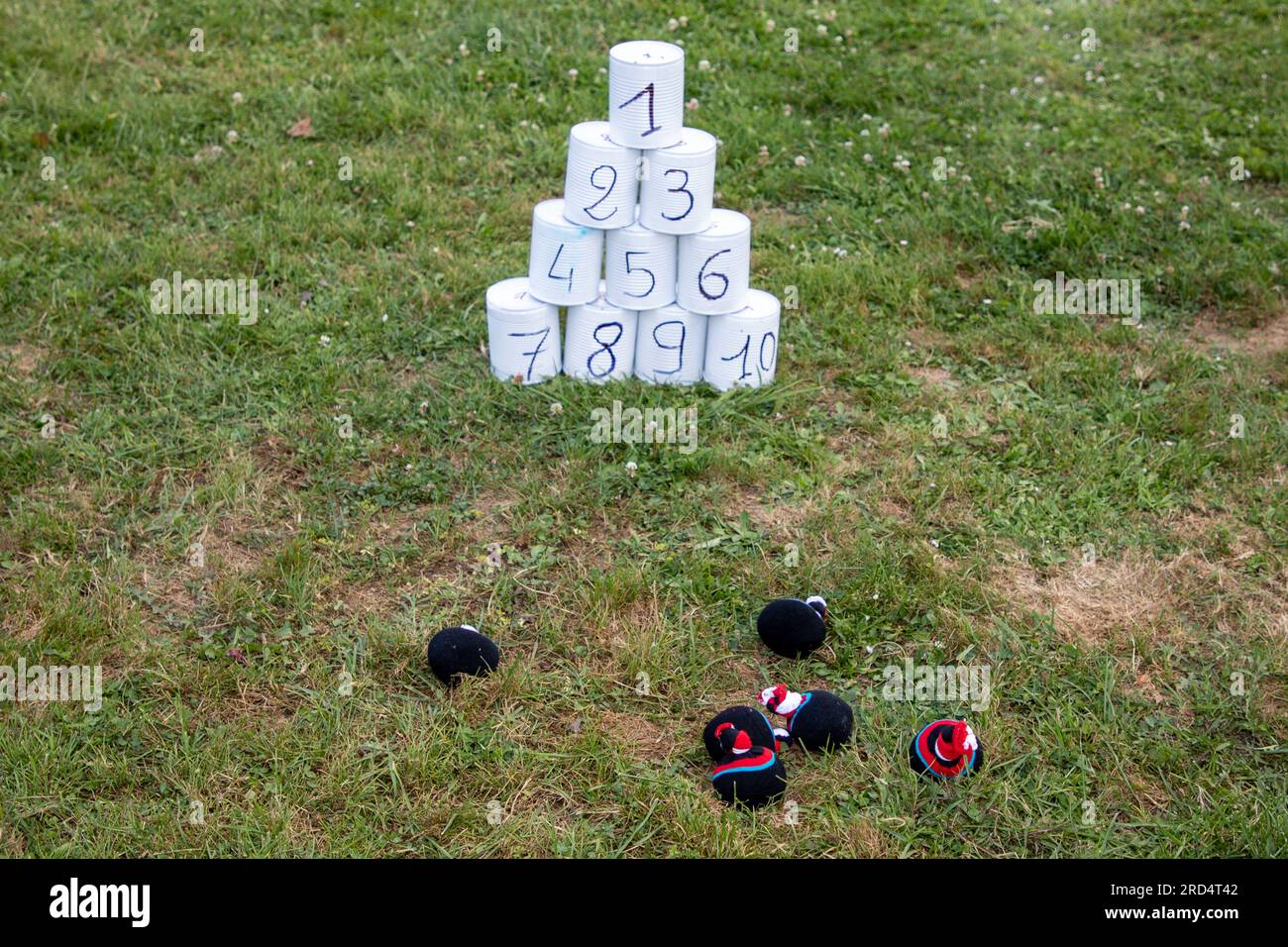 Stack of cans pyramid hi-res stock photography and images - Alamy