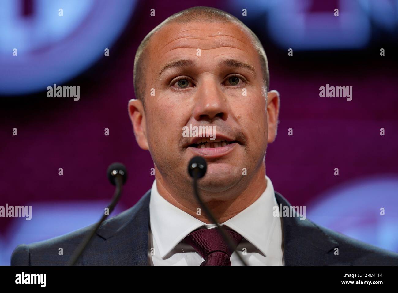 Mississippi State head coach Zach Arnett speaks during NCAA college ...