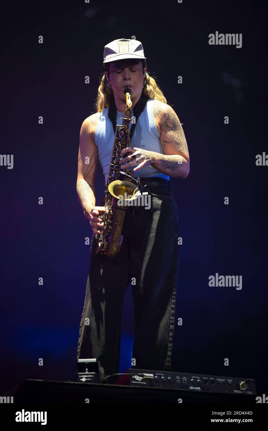 Australian singer, songwriter and multi-instrumentalist, Tash Sultana ...