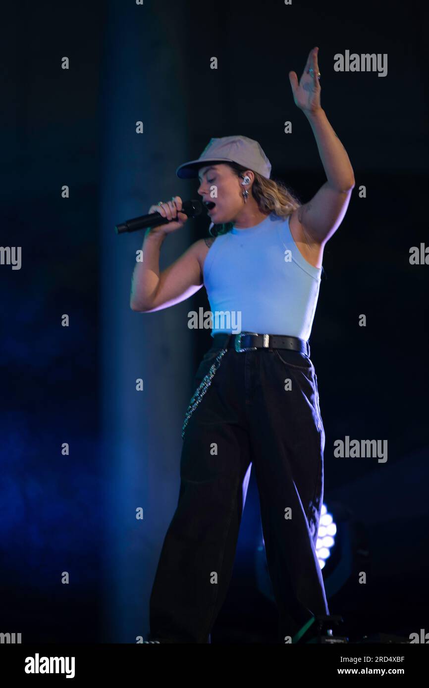 Australian singer, songwriter and multi-instrumentalist, Tash Sultana ...