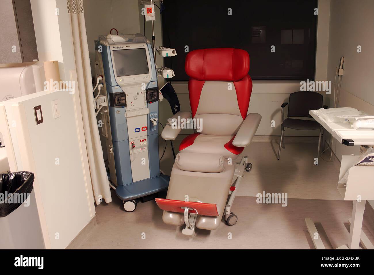 Dialysis filters hi-res stock photography and images - Alamy