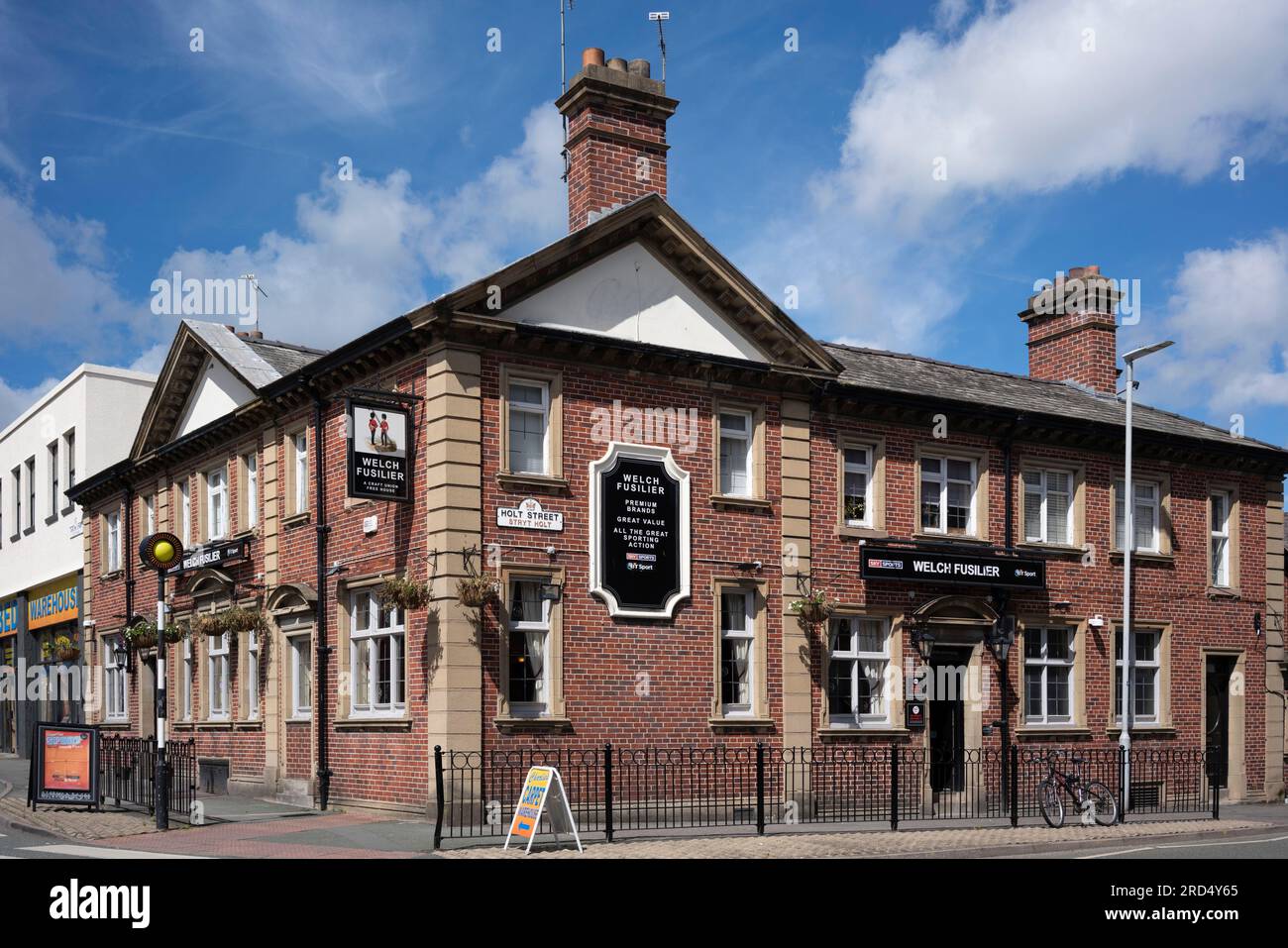 Wrexham town centre clwyd wales hi-res stock photography and images - Alamy