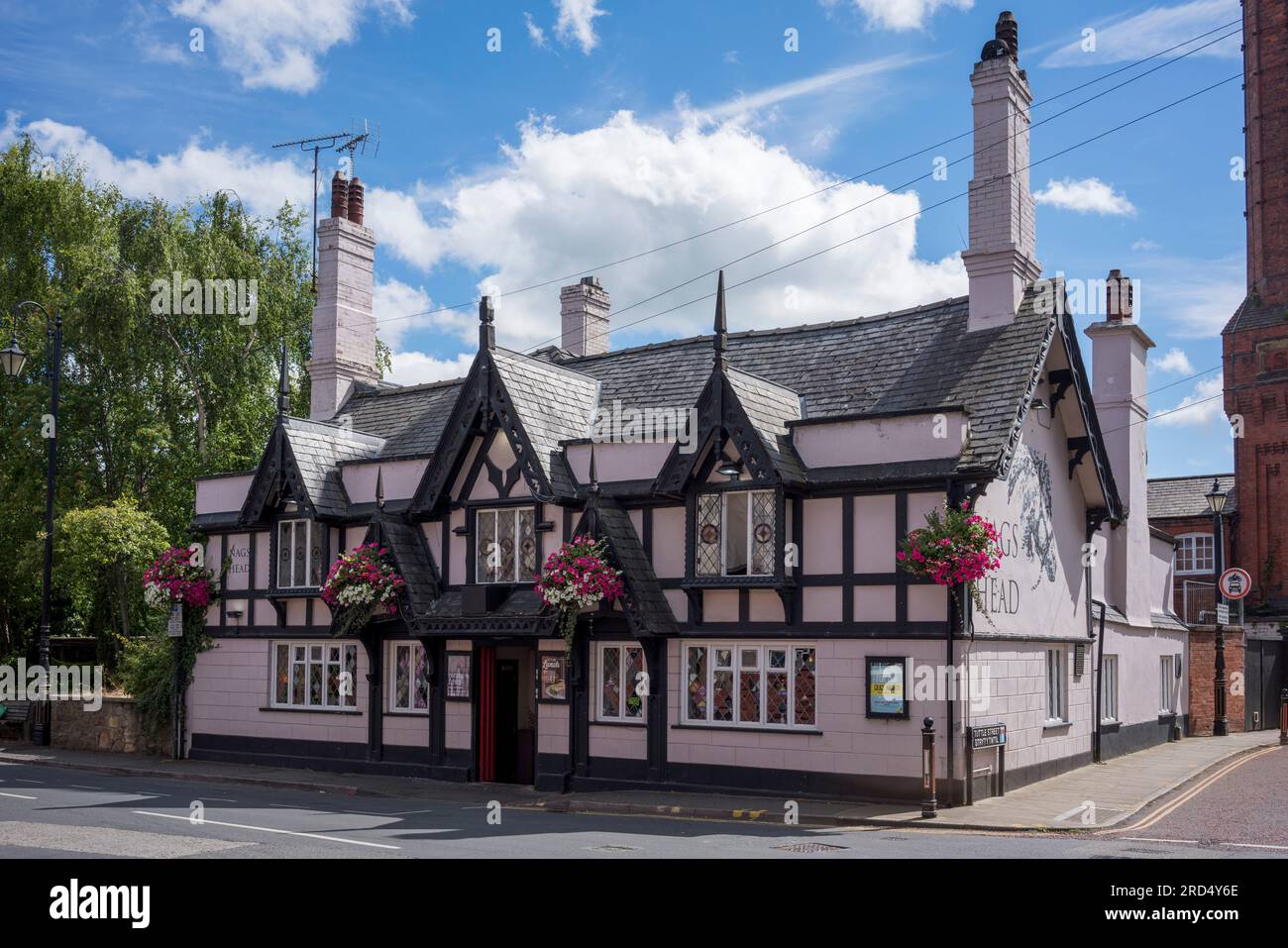 Wrexham town centre clwyd wales hi-res stock photography and images - Alamy