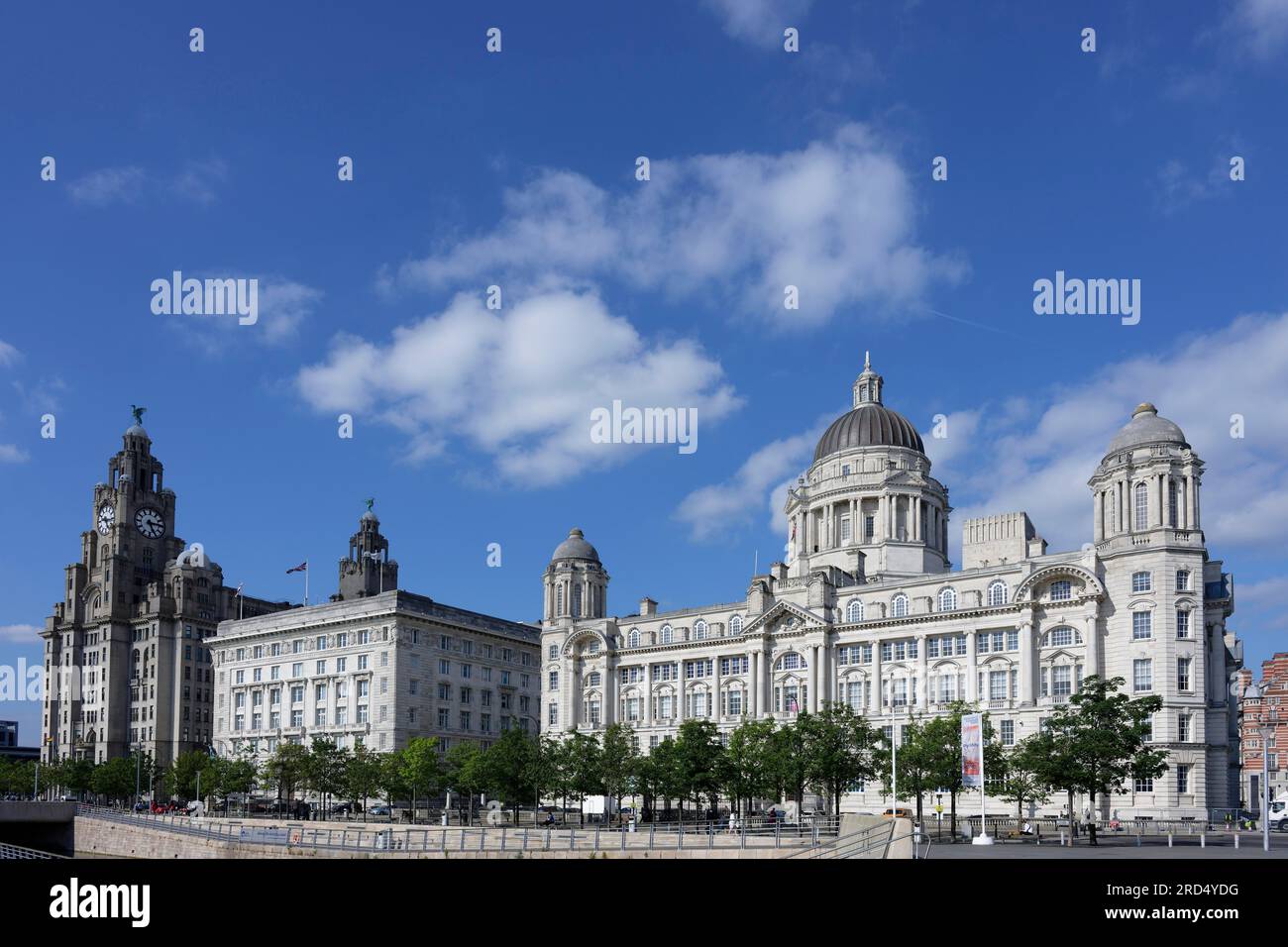 Liverpool three graces hi-res stock photography and images - Alamy