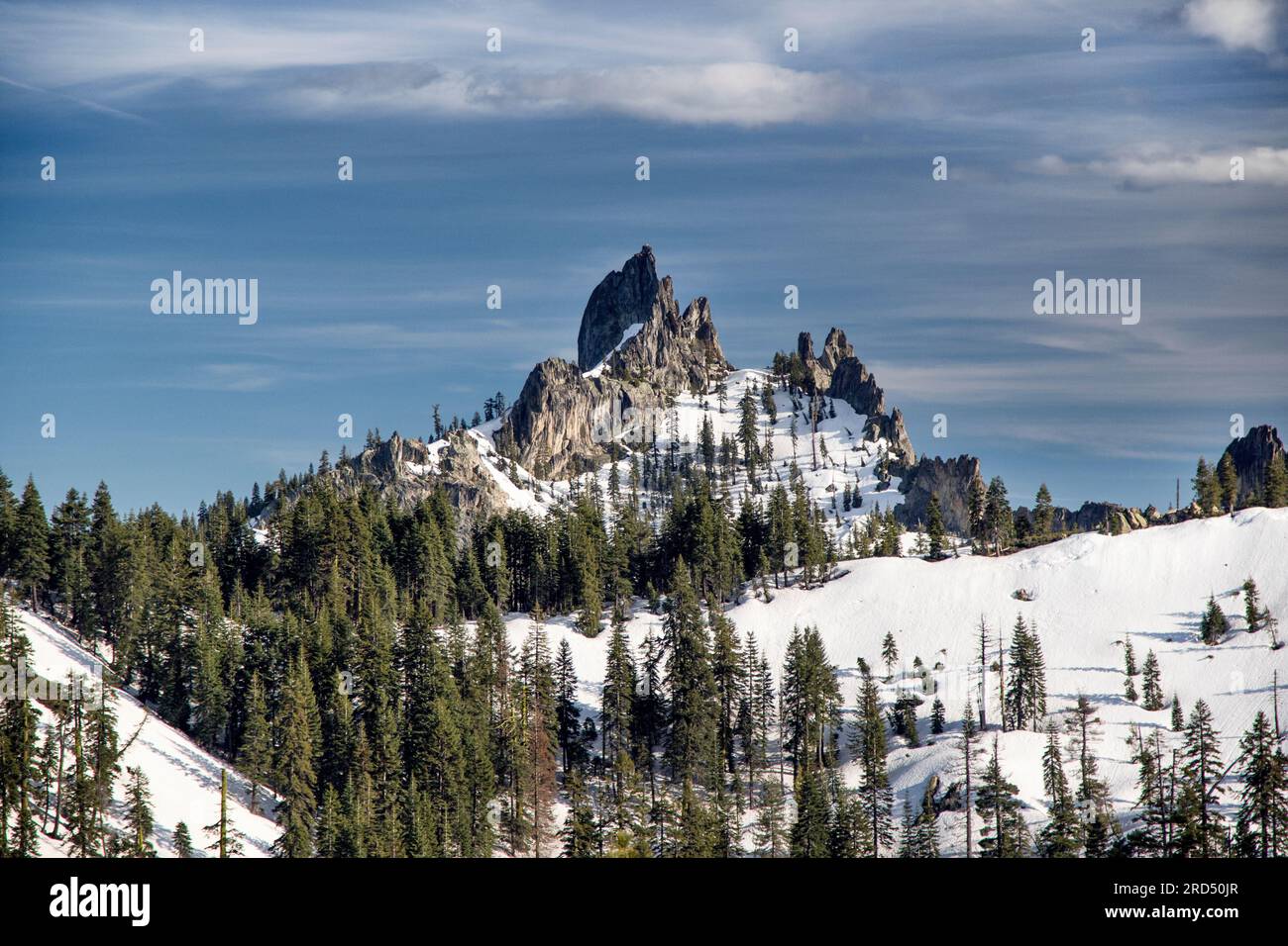 Battle Rock and Castle Crags from Castle lake ridge. Mt Shasta ...