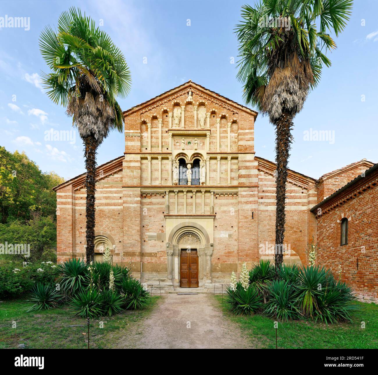 Romanesque showcase facade, Abbey, Abbazia Santa Maria di Vezzolano ...