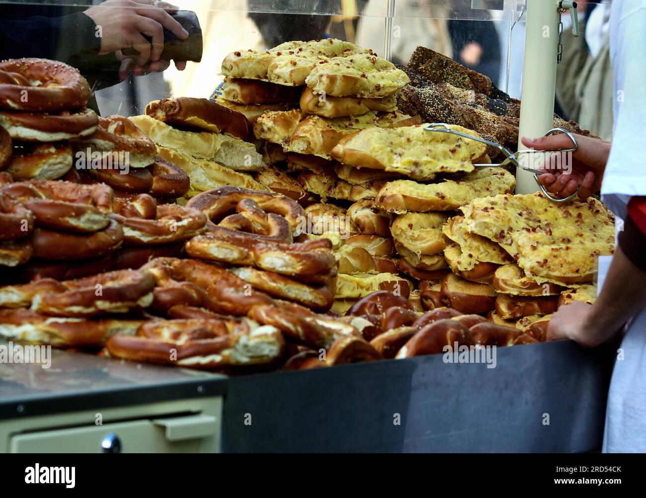Pretzel stand in Frankfurt Stock Photo - Alamy