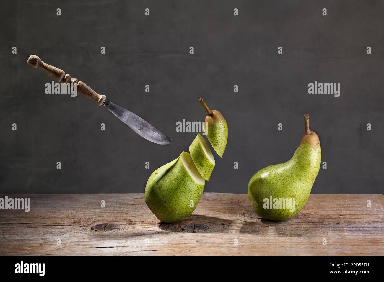 Flying knife hi-res stock photography and images - Alamy