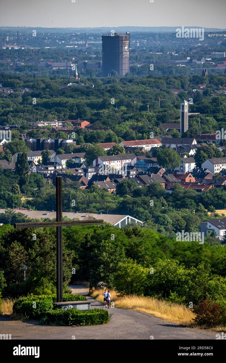View of Oberhausen with the gasometer, from the Haniel slag heap ...
