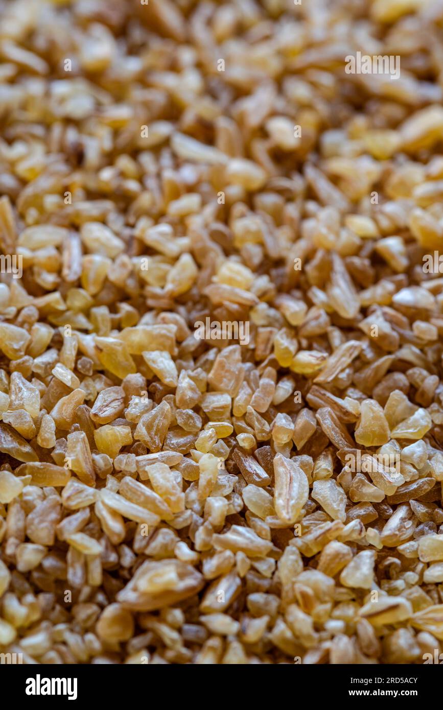 Pile uncooked bulgur background hi-res stock photography and images - Alamy