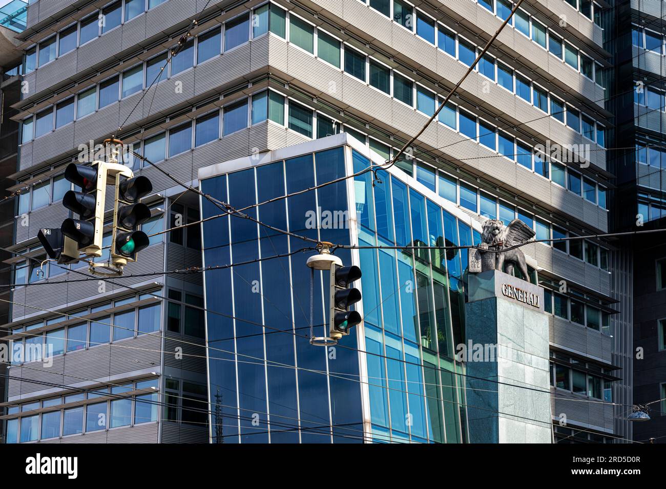 Free-hanging traffic lights, Vienna, Austria Stock Photo - Alamy