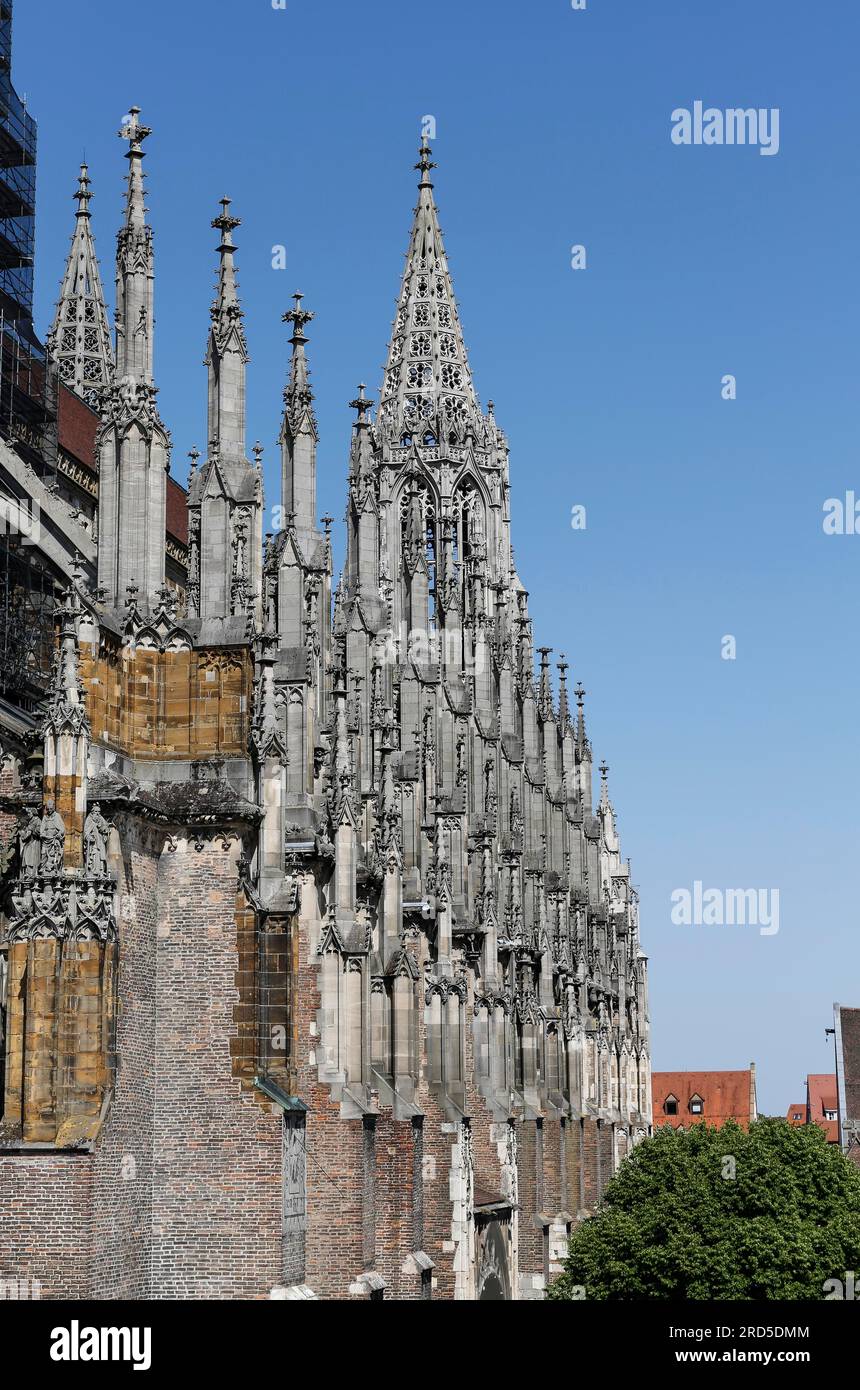 Ulm Cathedral, details south aisle, behind south tower, sacral building ...
