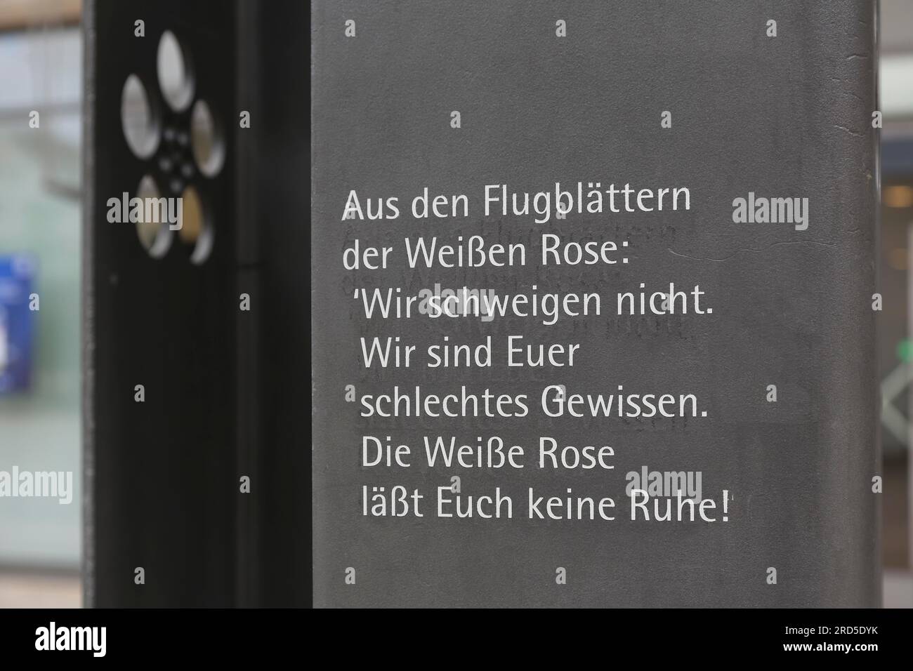 Stele in memory of the White Rose by Otl Aicher, memorial for Hans and ...
