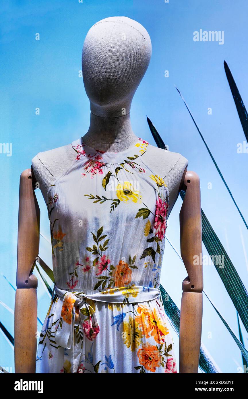 Female faceless white fashion doll, Allgaeu. Bavaria, Germany Stock ...