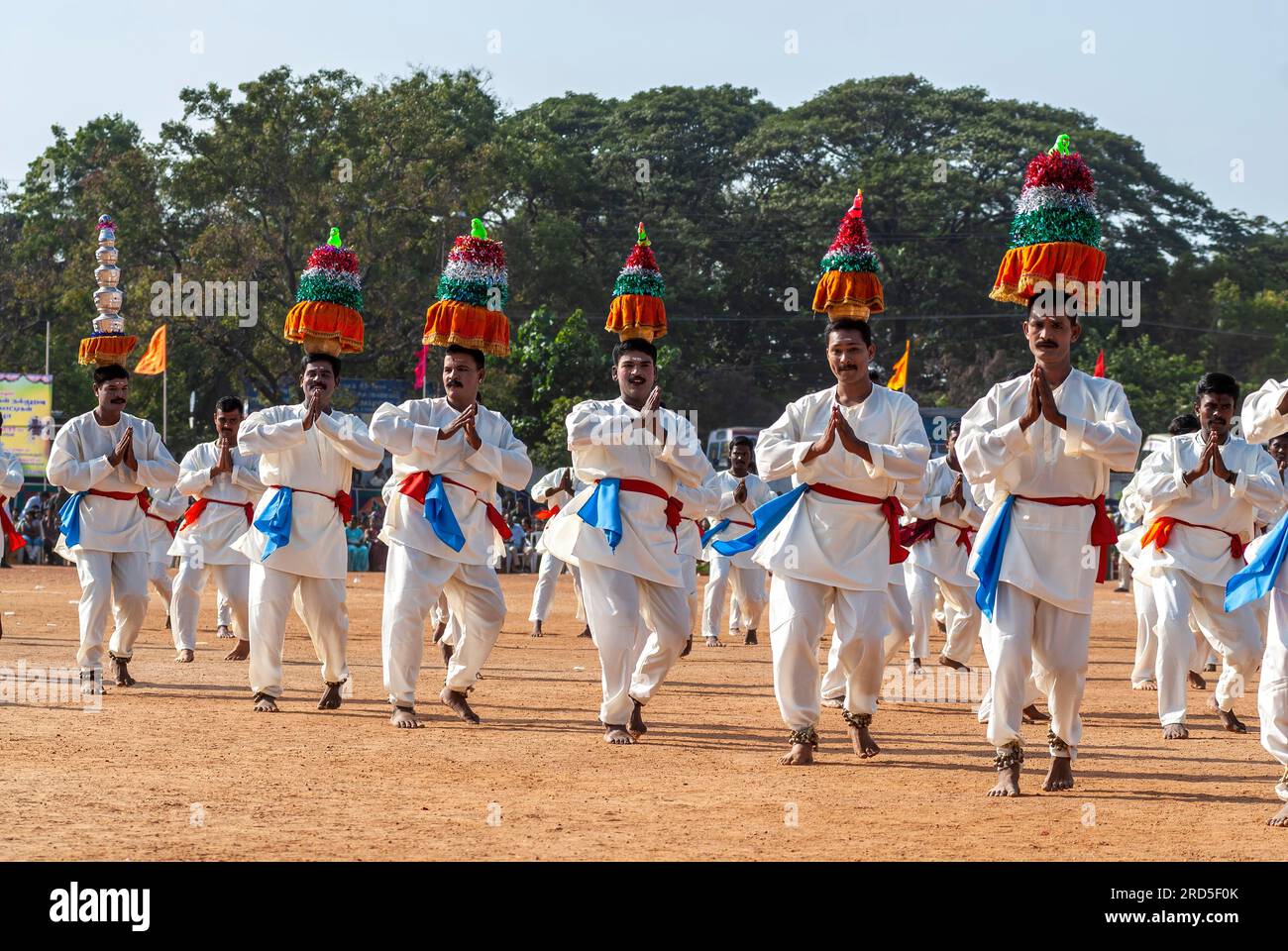 Karagattam folk dance hi-res stock photography and images - Alamy