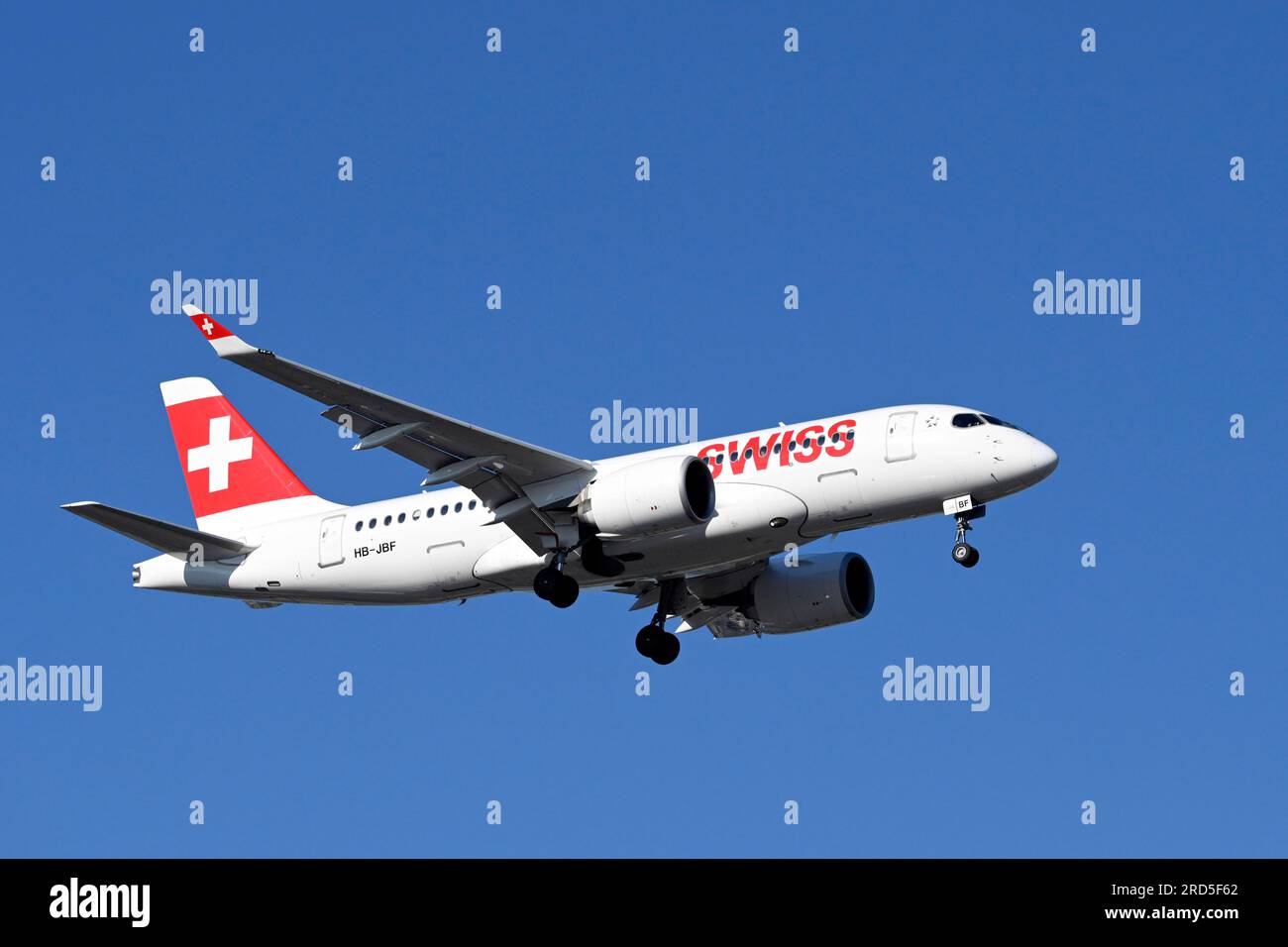 Deserted aircraft hi-res stock photography and images - Alamy