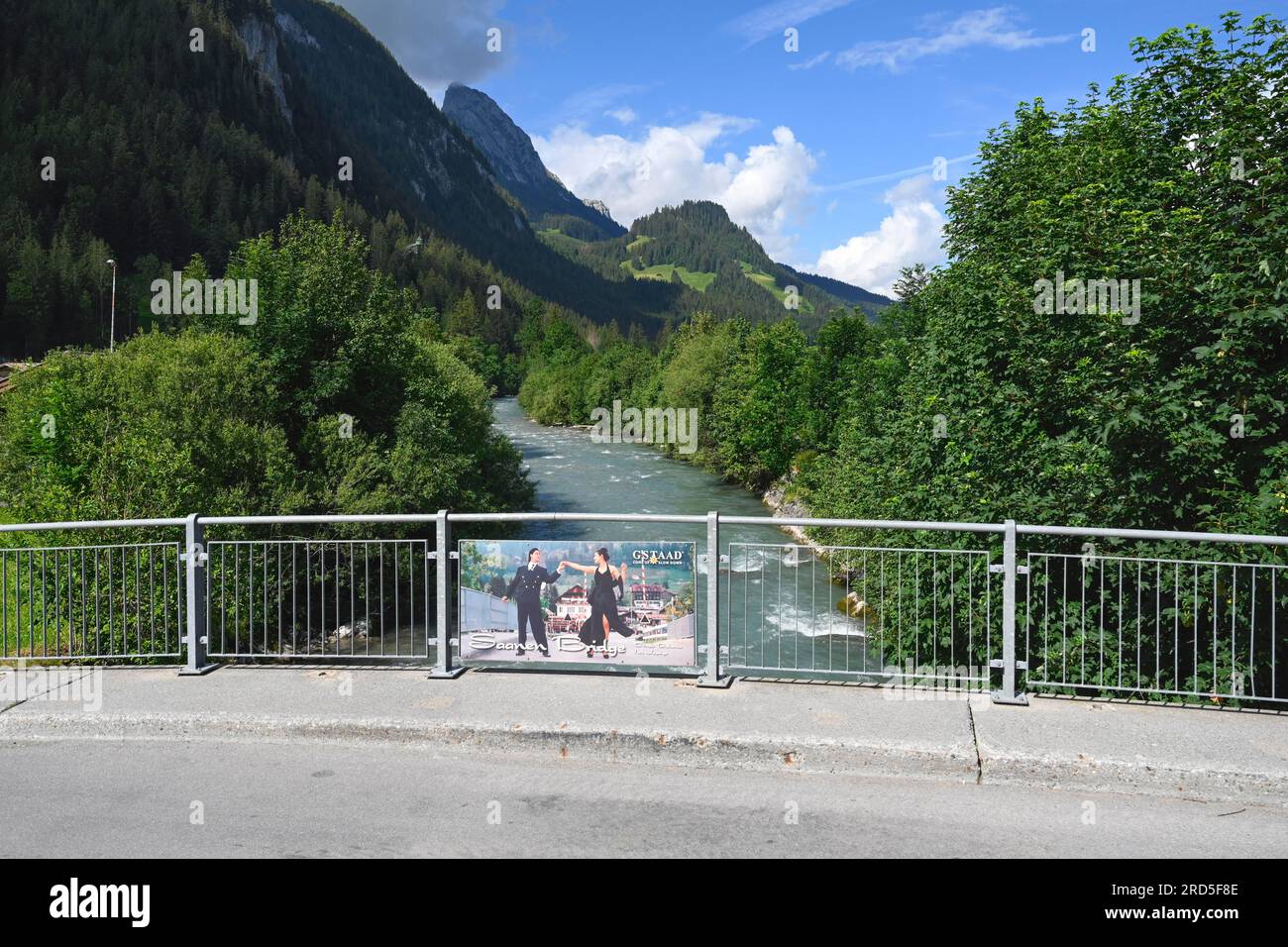 Bridge with banner dance scene Bollywood cult musical, Dilwale Dulhania ...