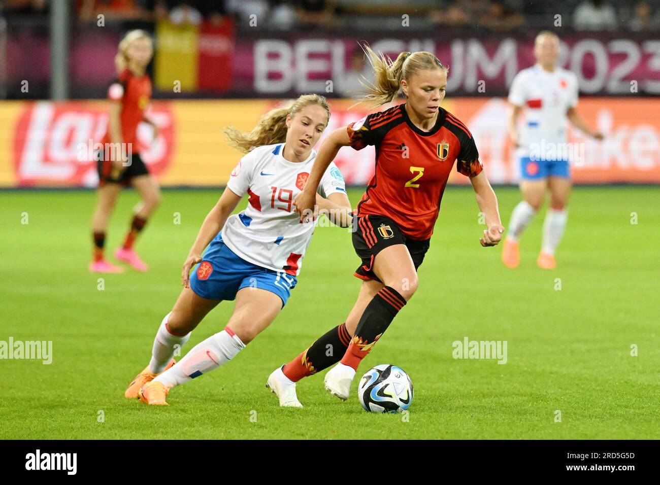 Leuven, Belgium. 18th July, 2023. Danique Tolhoek (19) of The Netherlands pictured with Amy ...
