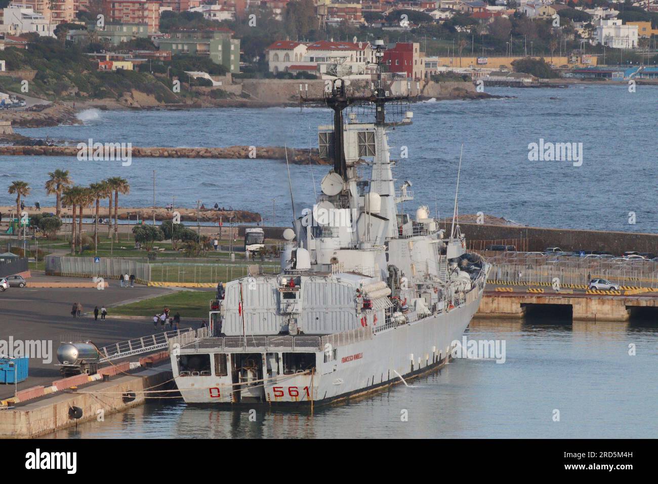 Durand de la penne class destroyer hi-res stock photography and images ...