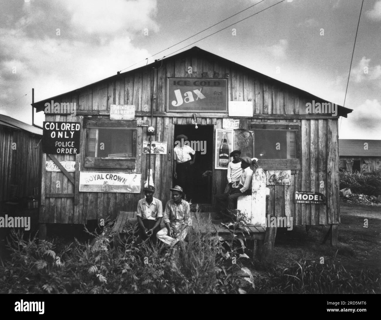A shack for Black families only in the American South Stock Photo - Alamy