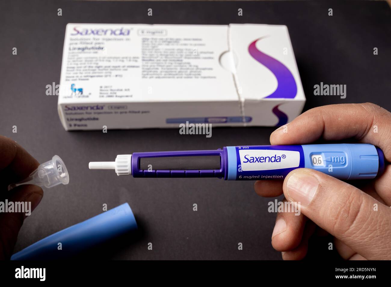 Mounjaro pen weight loss hi-res stock photography and images - Alamy