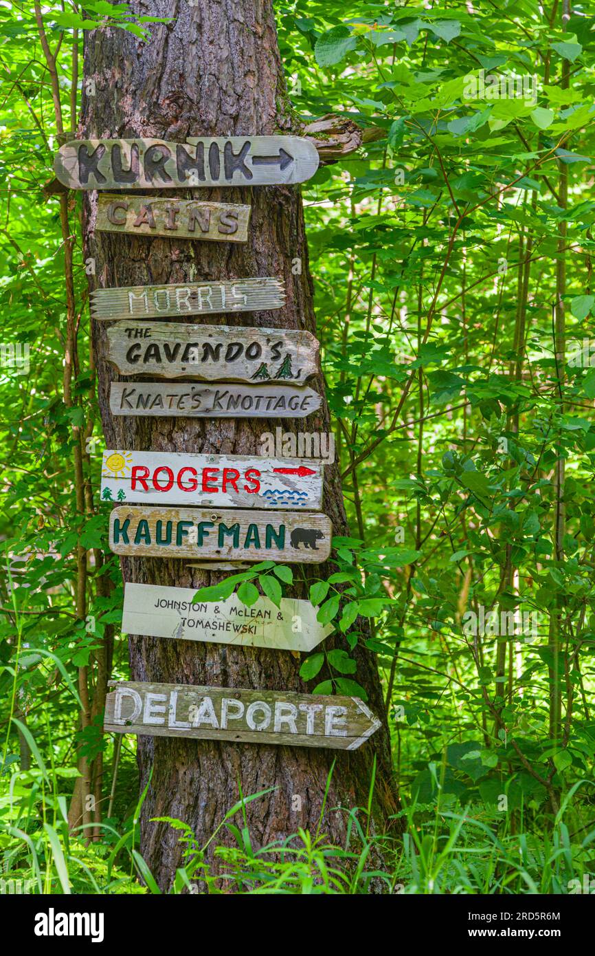 Canadian road signs hi-res stock photography and images - Alamy