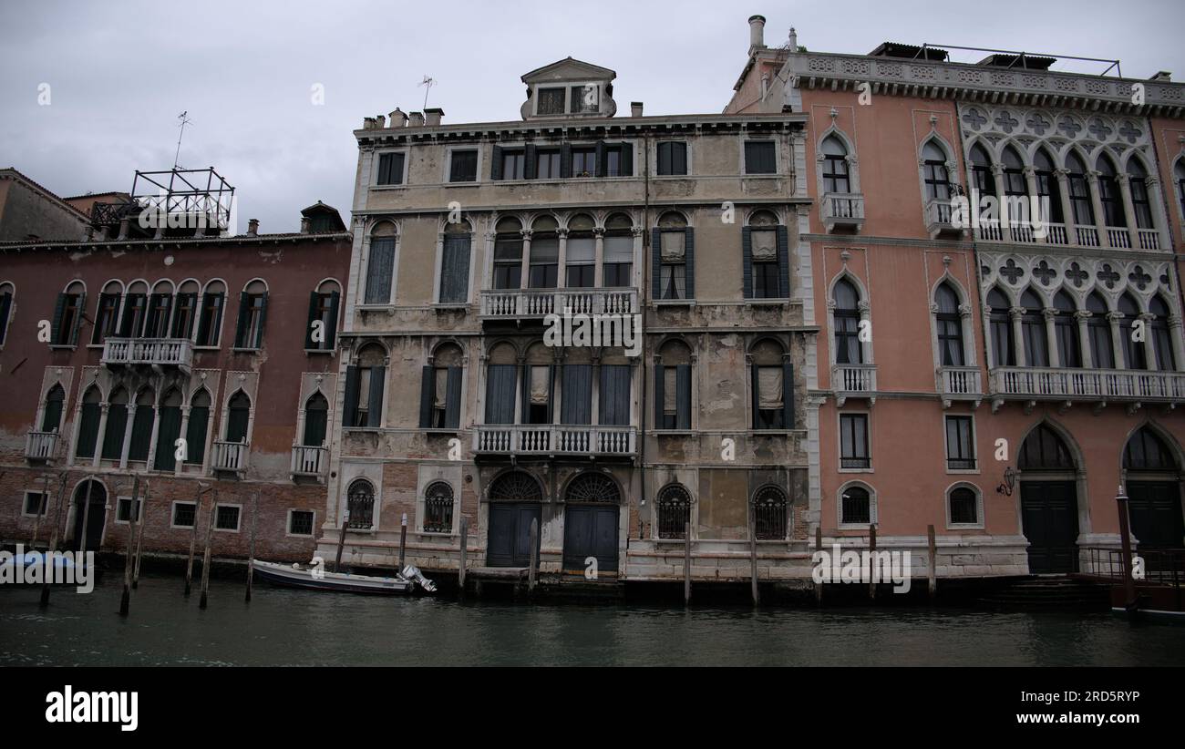 Venice store fronts Stock Photo - Alamy