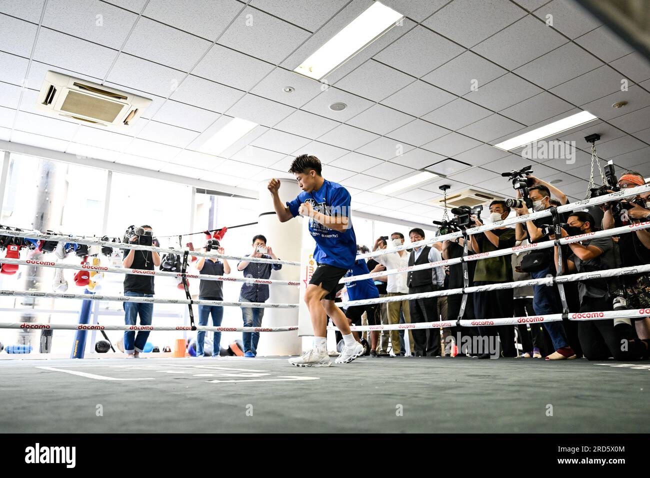 Naoya Inoue of Japan trains during a public workout at Ohhashi Boxing ...