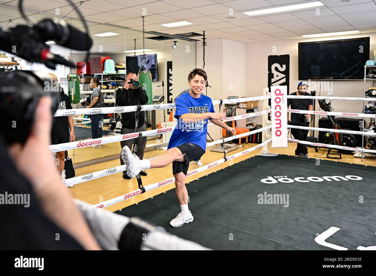 Naoya Inoue of Japan trains during a public workout at Ohhashi Boxing ...