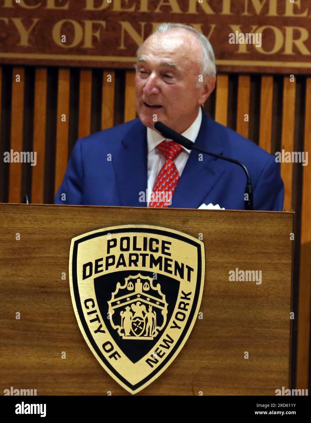 Former police commissioner nypd hi-res stock photography and images - Alamy