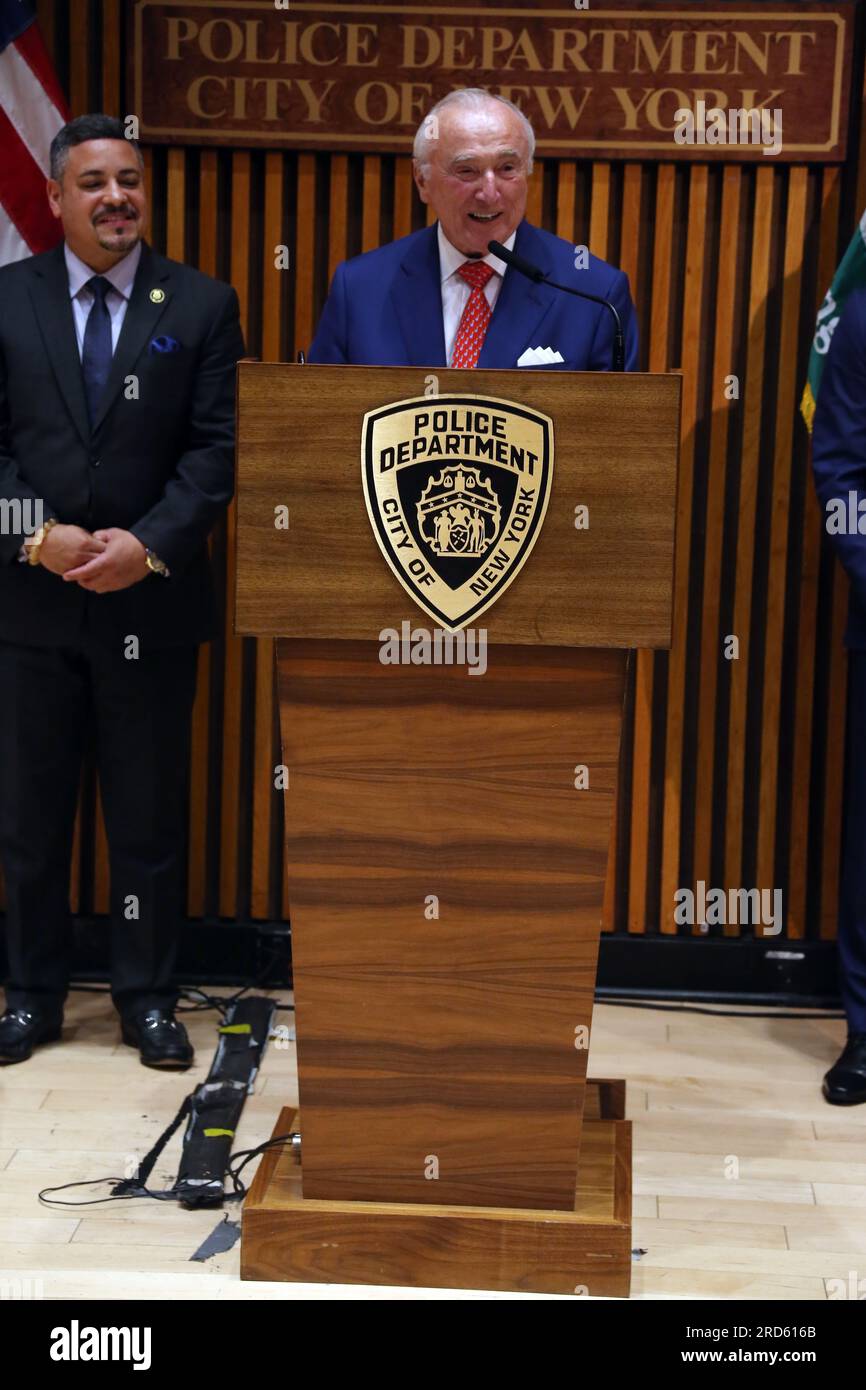 Rebecca weiner hi-res stock photography and images - Alamy