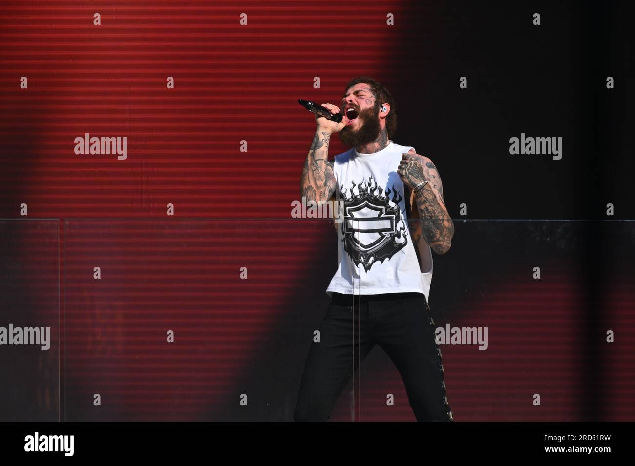 Tsx entertainment stage hi-res stock photography and images - Alamy