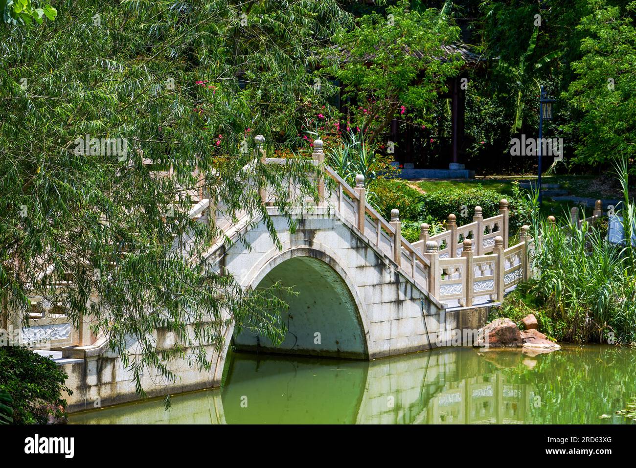 Traditional stone arch bridge in an ancient Chinese village Stock Photo ...