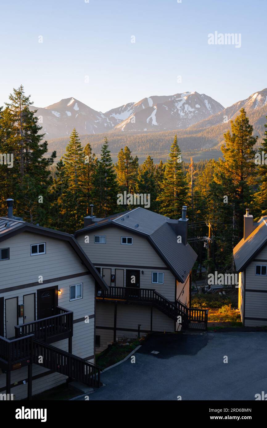 Town of mammoth lakes hi-res stock photography and images - Alamy
