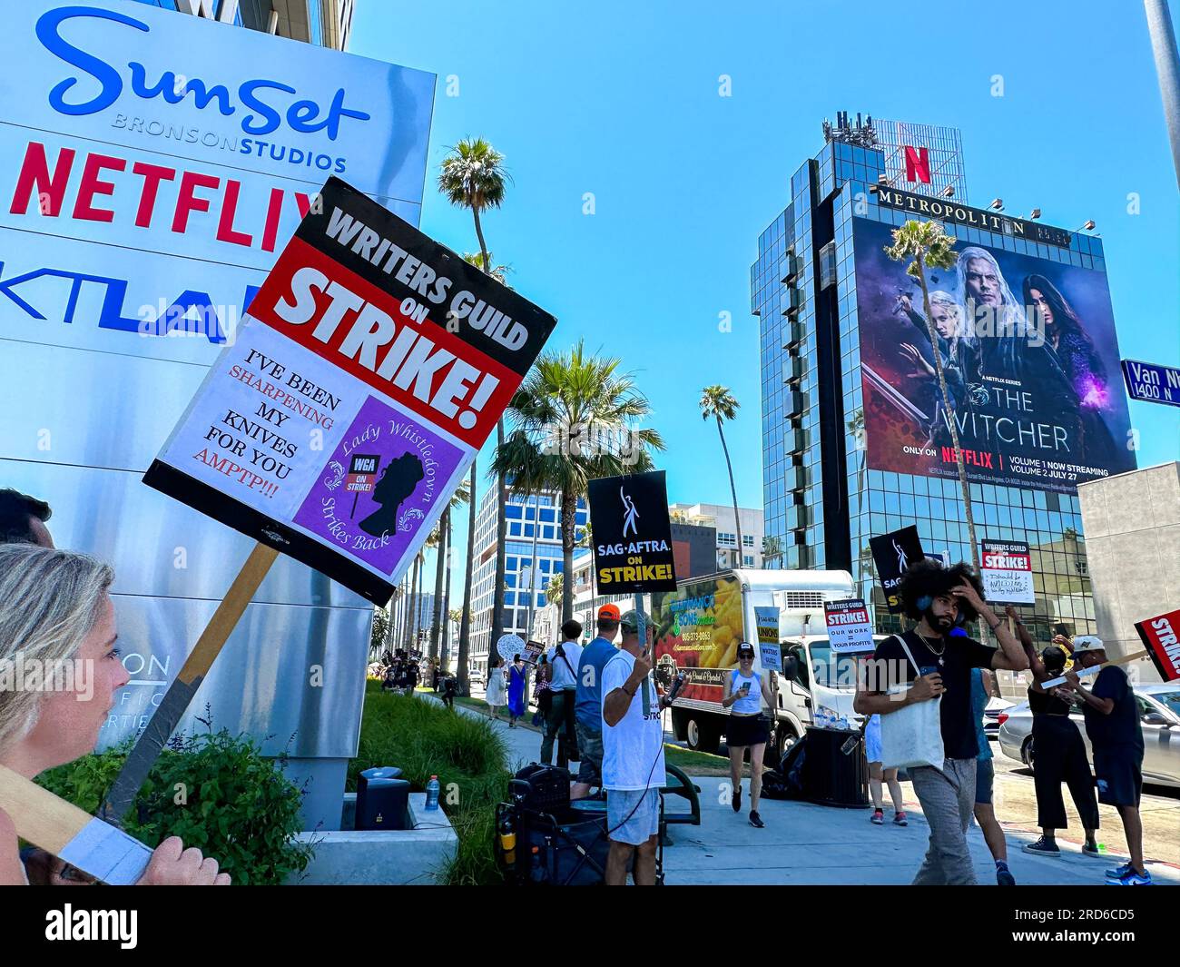Ktla studios hi-res stock photography and images - Alamy