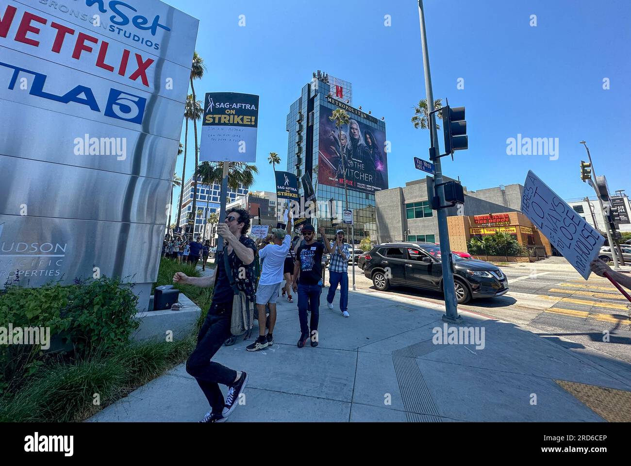 Ktla studios hi-res stock photography and images - Alamy