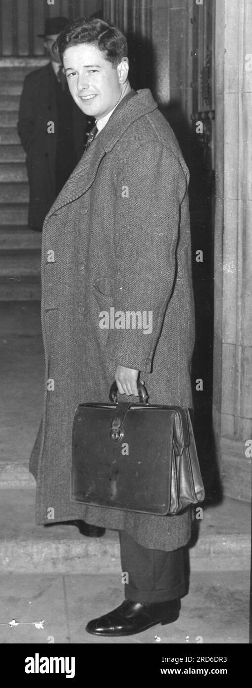 Wolrige-Gordon, Patrick, 10.8.1935 - 22.5.2002, British politician ...