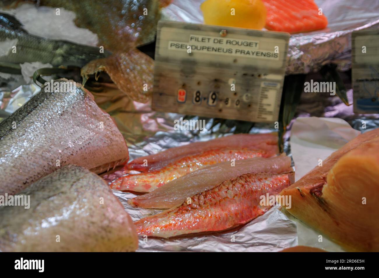 8 raw fish hi-res stock photography and images - Alamy