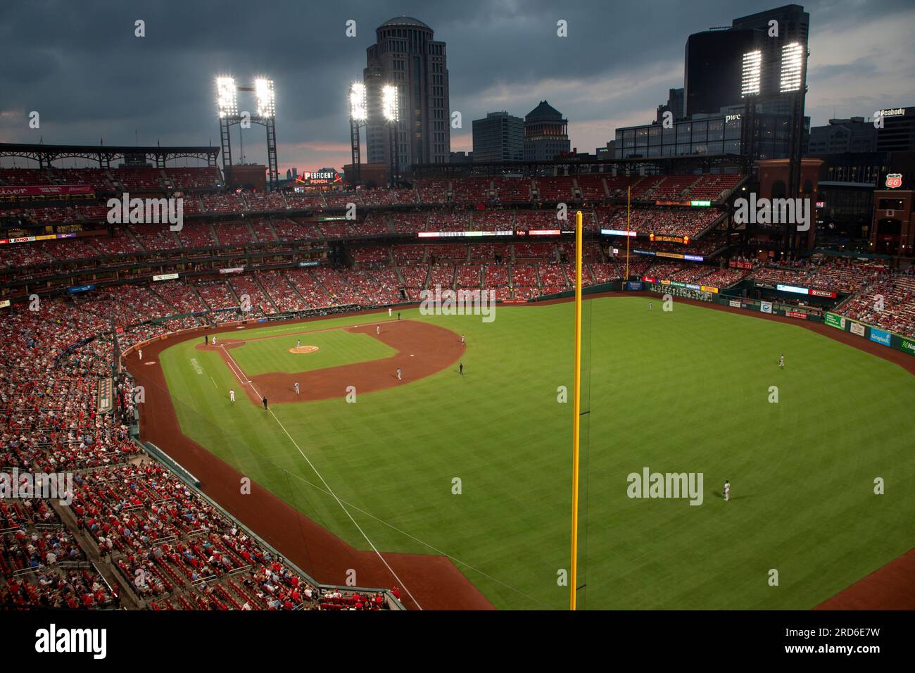 General view of Busch Stadium during a MLB regular season game between ...
