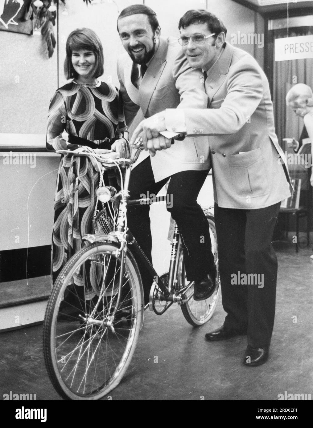 Wolfermann, Klaus, * 31.3.1946, German athlete (athletics), with wife ...