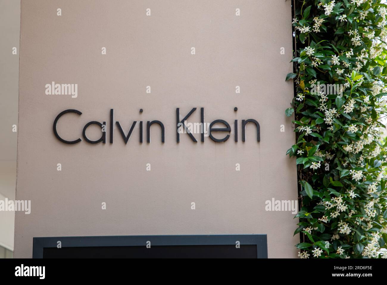 Calvin klein sign hi-res stock photography and images - Alamy