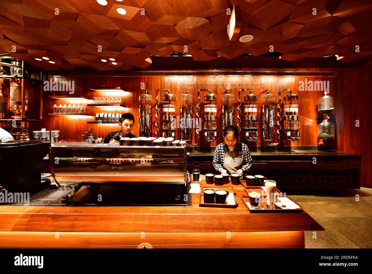 Starbucks interior hi-res stock photography and images - Alamy