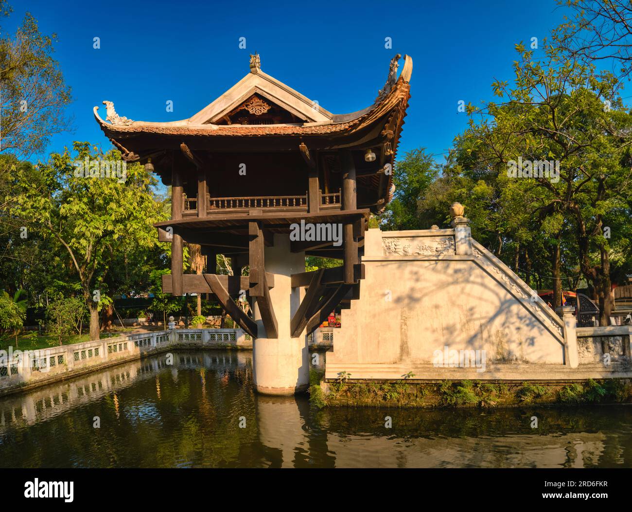 One Pillar pagoda in Hanoi, Vietnam Stock Photo - Alamy