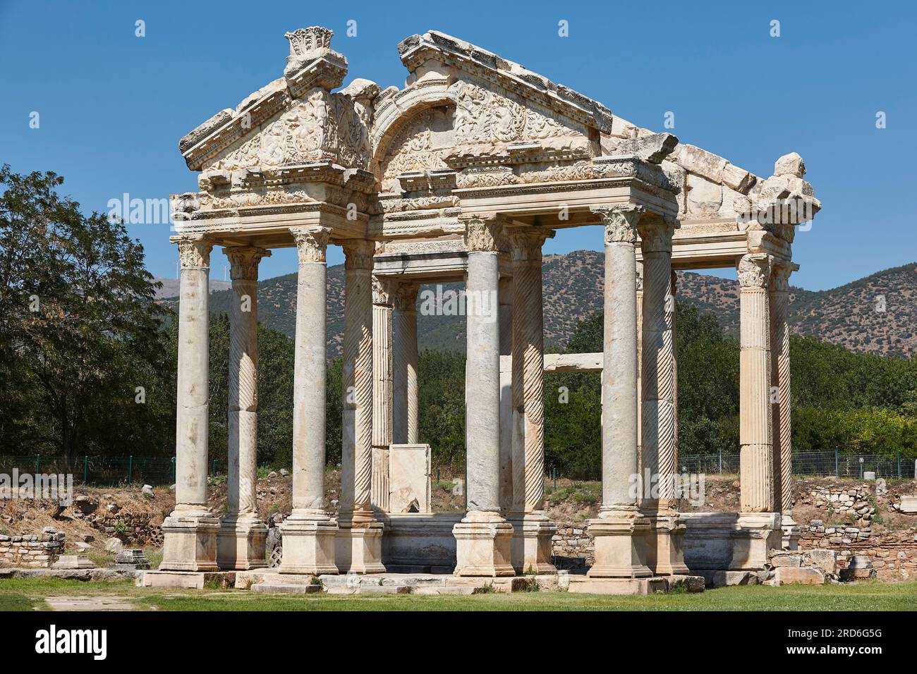 Tetrapylon ancient ruins in Aphrodisias. Archaeology landmark in Turkey Stock Photo - Alamy