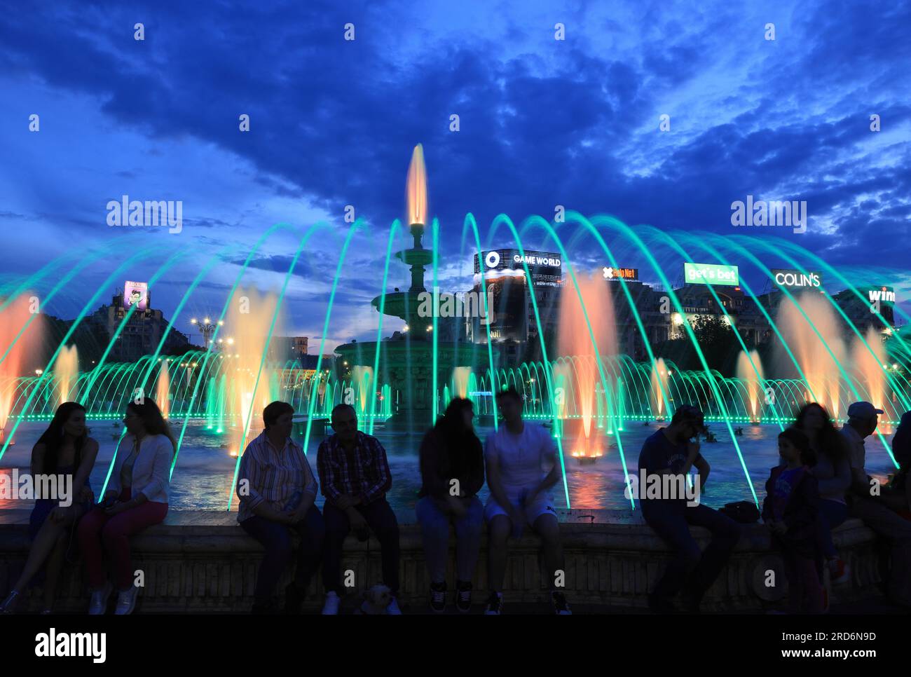 Bucharest Fountain Show, it's 2023 edition, with fantastic choreography ...