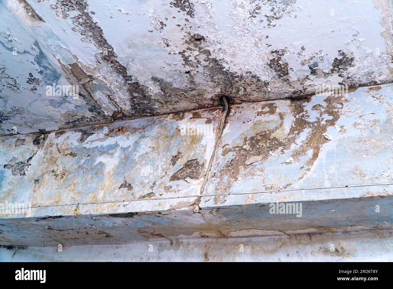 Wet riser hi-res stock photography and images - Alamy