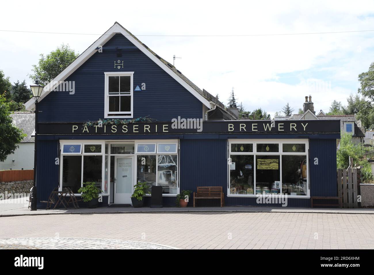 Exterior of Hazelnut Patisserie and Braemar Brewing company Braemar ...
